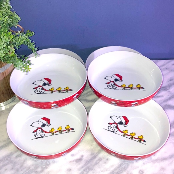 Peanuts | Dining | Santa Snoopy Pasta Bowls Set Of 6 | Poshmark